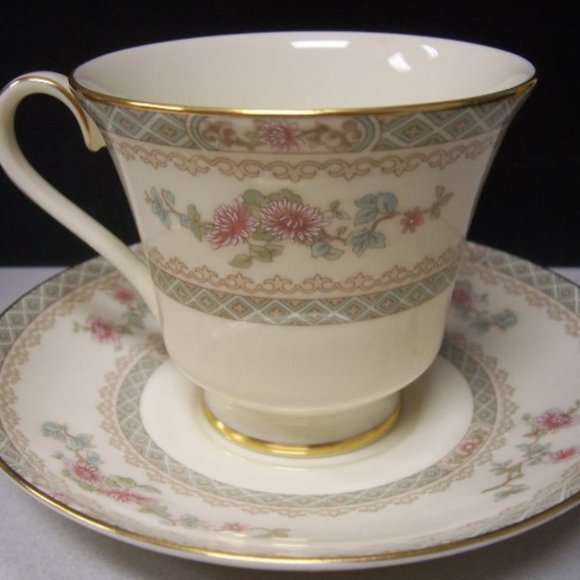 Minton | Dining | Footed Tea Cup Saucer Set Legacy Pink Flowers By ...